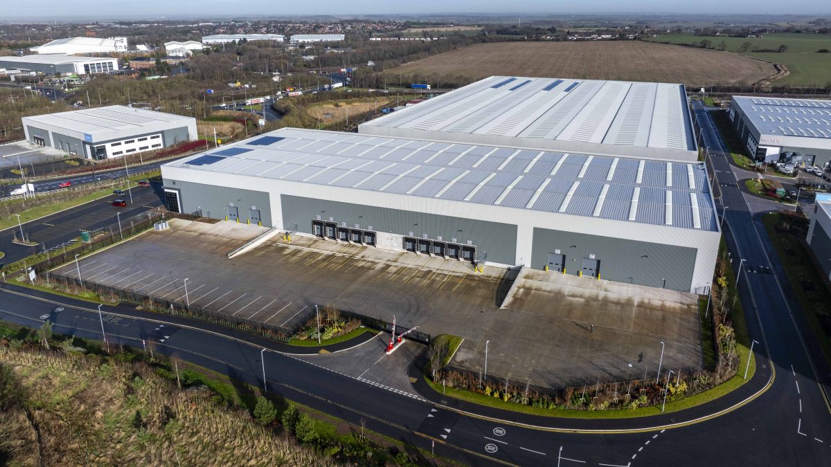 DPD snaps up West Midlands depot | Logistics Matters