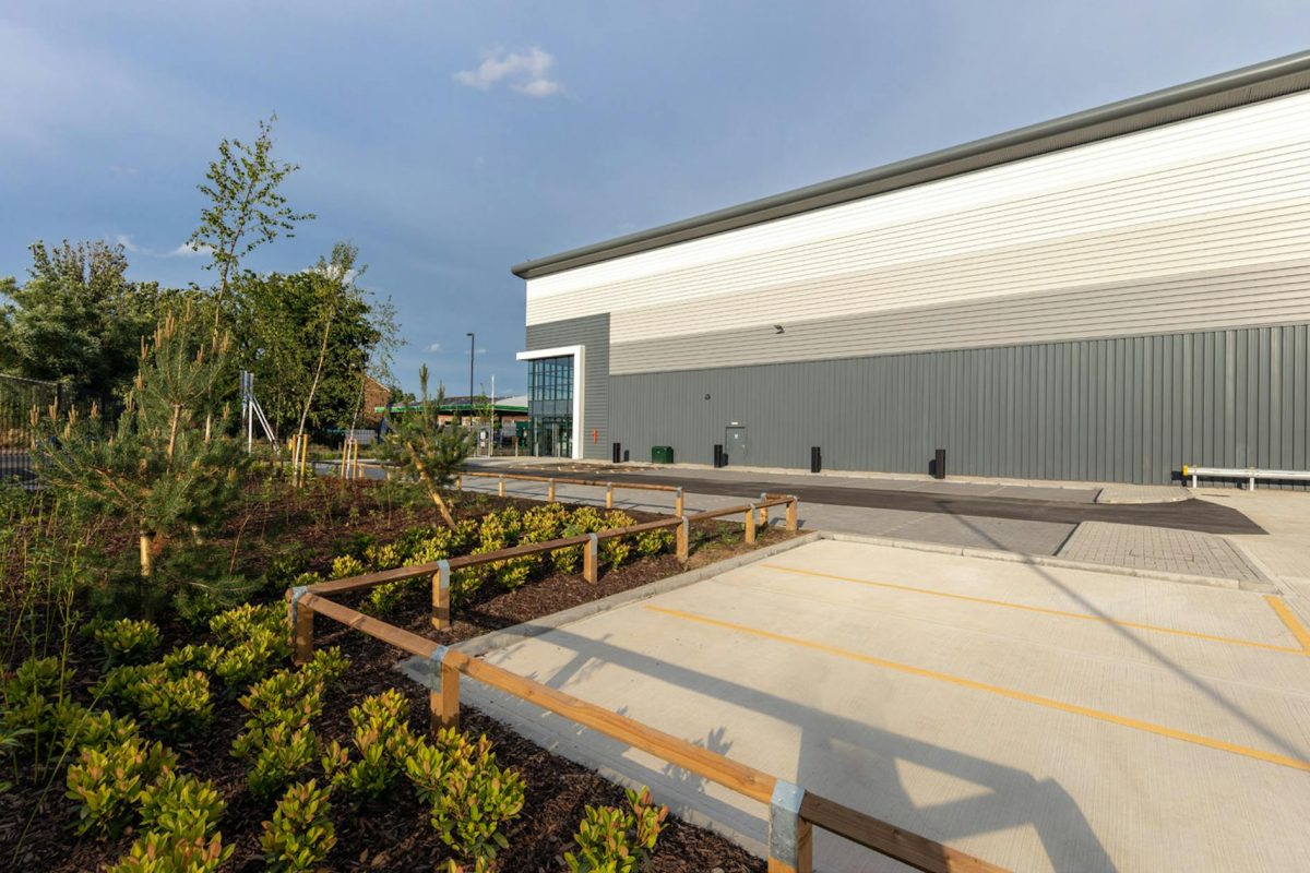 Wholesaler snaps up Croydon warehouse to serve South London business ...